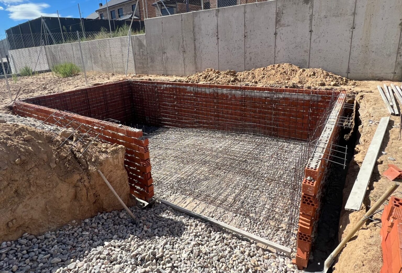 Medidas de piscinas de obra: guía completa